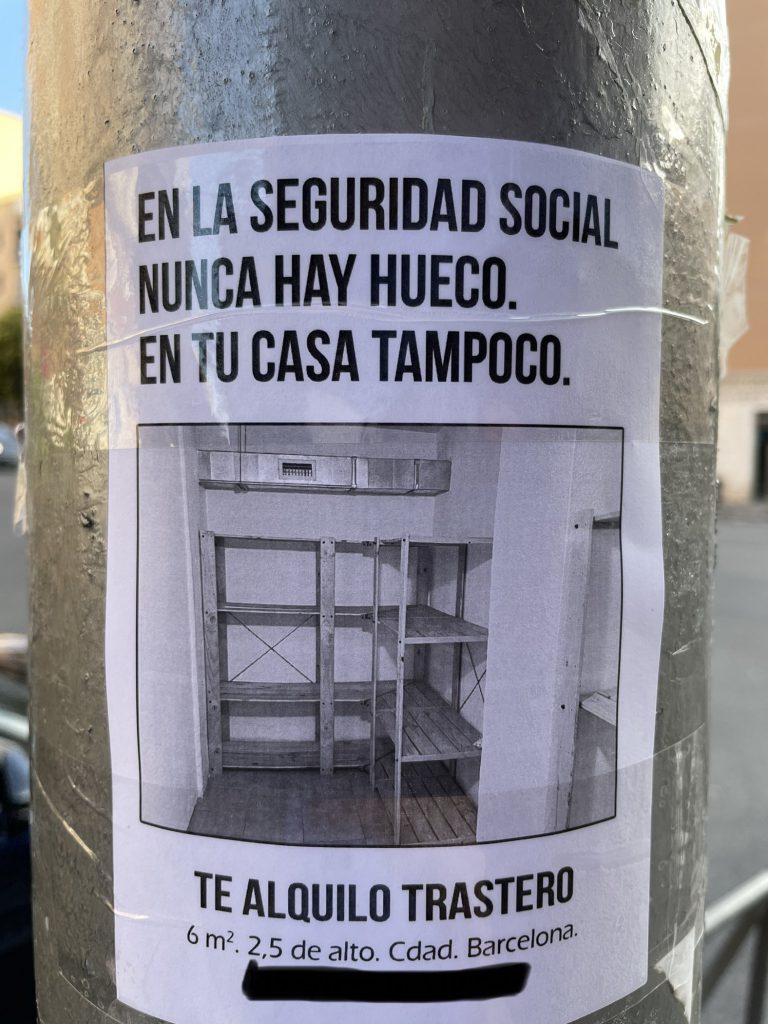 Intenta De Alquilar Un Trastero Y Sus Originales Carteles Triunfan